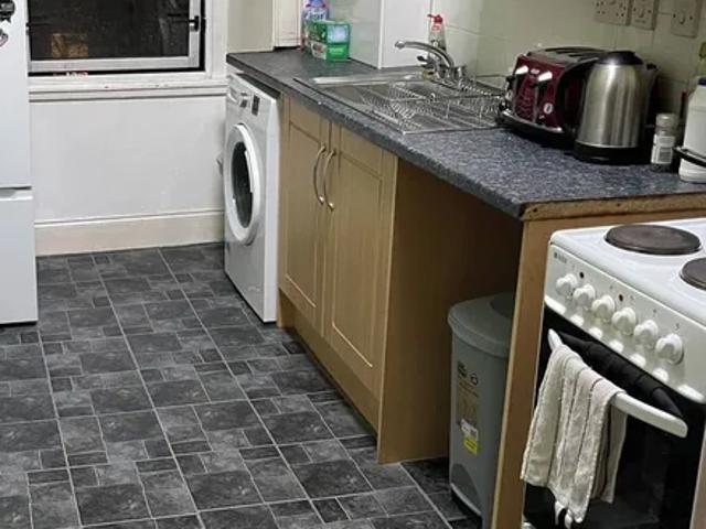 Glasgow City, G11 5RR, United Kingdom | 2 bed apartment for rent #147292845 | Rentberry