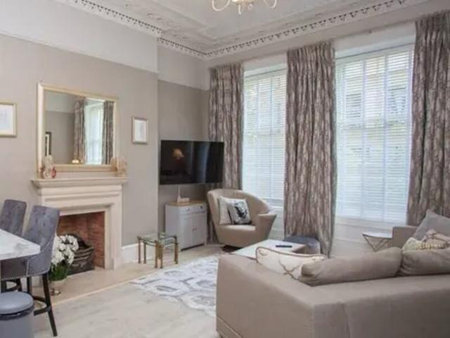 Glasgow City, G12 8PS, United Kingdom | 3 bed apartment for rent #97264136 | Rentberry