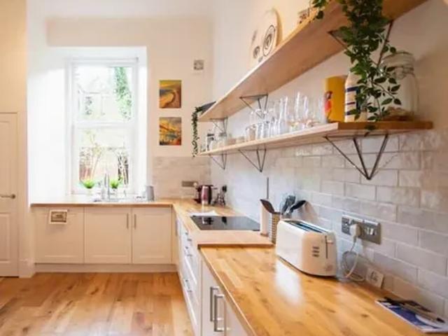 Glasgow City, G12 8RW, United Kingdom | 3 bed condo for rent #136590422 | Rentberry