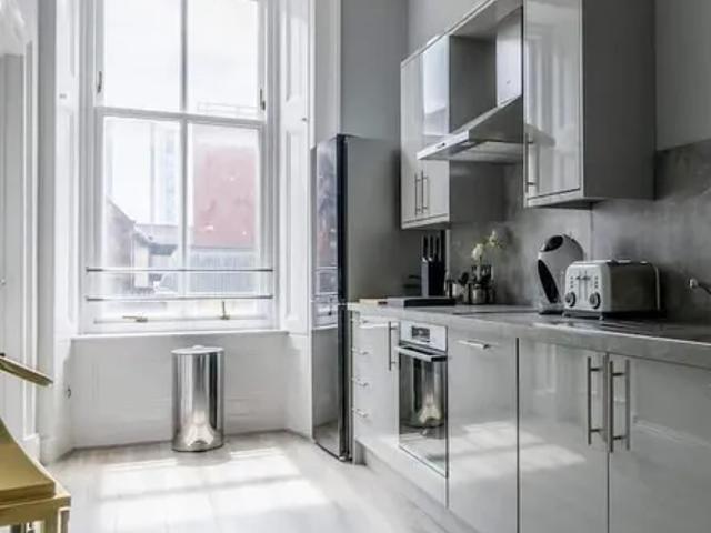 Glasgow City, G2 4JR, United Kingdom | 4 bed apartment for rent #98251168 | Rentberry