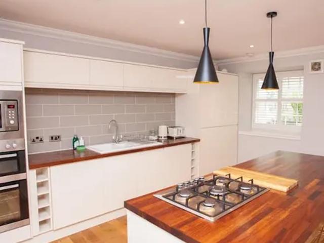 Glasgow City, G3 7QF, United Kingdom | 2 bed condo for rent #97264179 | Rentberry