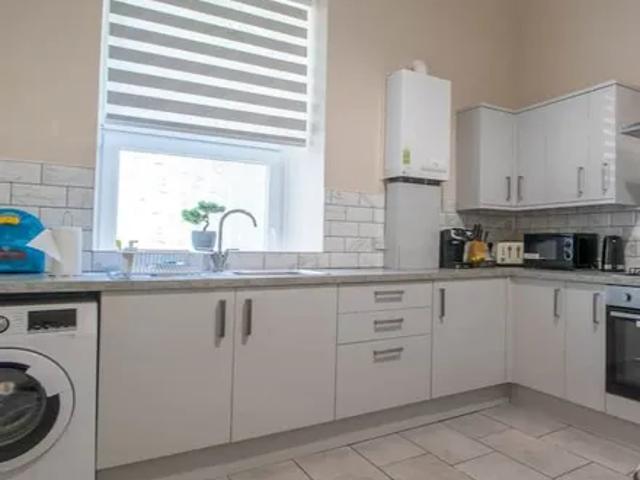 Glasgow City, G3 6PN, United Kingdom | 4 bed house for rent #147317208 | Rentberry