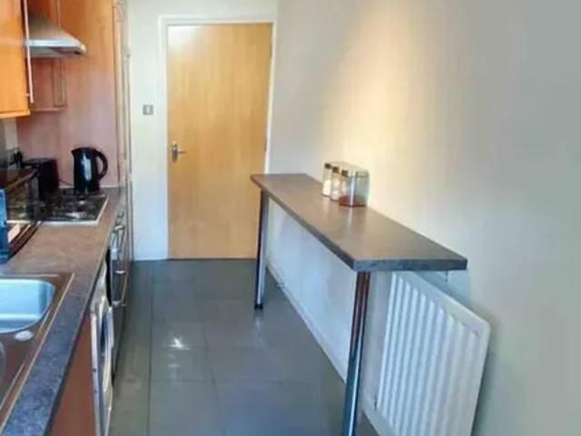 Glasgow City, G3 8GF, United Kingdom | 3 bed apartment for rent #97040782 | Rentberry