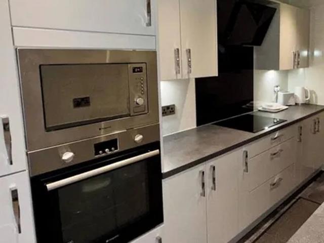 Glasgow City, G46 8SF, United Kingdom | 2 bed apartment for rent #160275523 | Rentberry