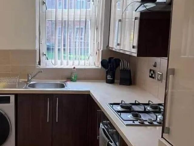 Glasgow City, G41 3XP, United Kingdom | 3 bed apartment for rent #166729393 | Rentberry