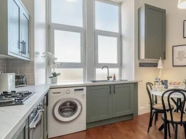 Glasgow City, G41 3QA, United Kingdom | 2 bed apartment for rent #165069065 | Rentberry