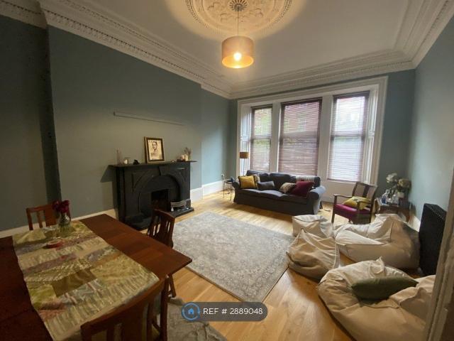 Glasgow, Glasgow G20, 3 bed flat to rent, £2,100 pcm | PrimeLocation