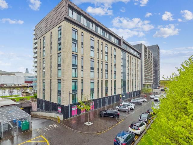 Glasgow Harbour Terrace, Glasgow Harbour, Glasgow G11, 1 bed flat to rent, £925 pcm | PrimeLocation