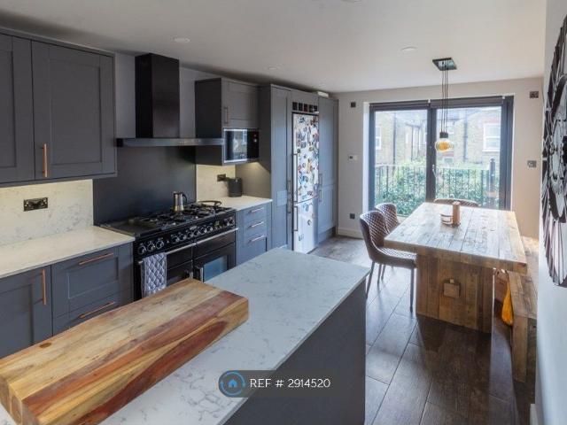 Glasford Street, London SW17, 3 bed maisonette to rent, £3,400 pcm | PrimeLocation
