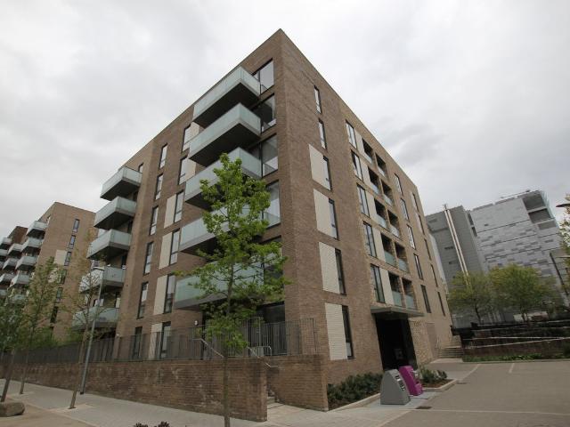 Glass Blowers House, Valencia Close, Poplar E14, 2 bed flat to rent, £2,300 pcm | PrimeLocation