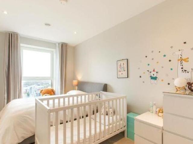 Glass House Gardens, Stratford, 3 Bedroom Penthouse