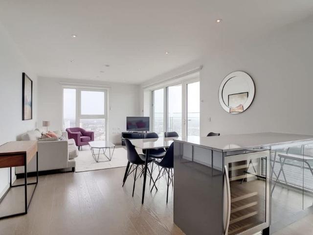 Glasshouse Gardens, London E20