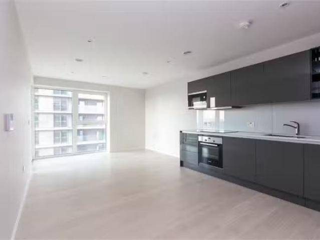 Glasshouse Gardens, London, E20 1HT