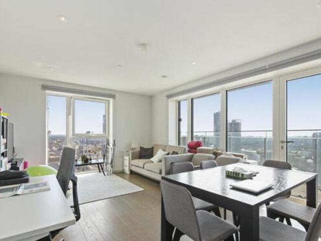 Glasshouse Gardens, Stratford, 3 Bedroom Apartment