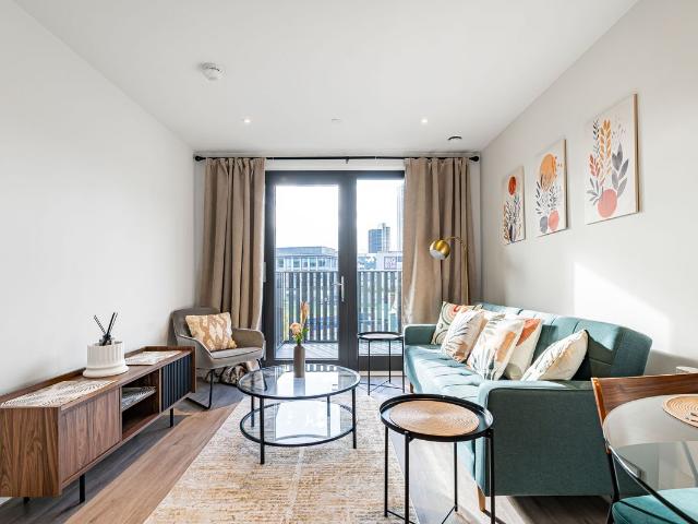 Glasswater Locks, Belmont Wharf, Pitt Street, Birmingham City Centre B4, 1 bed flat to rent, £1,175 pcm | PrimeLocation