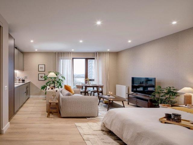 Glassworks Court, Greenford UB6 Studio to rent £1,697 pcm £392 pw