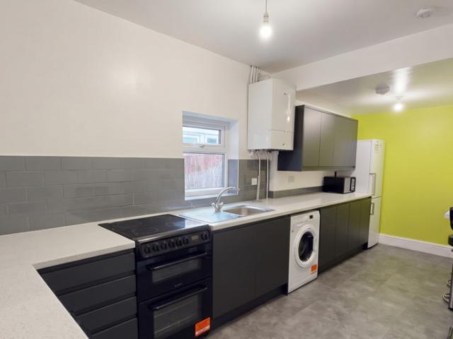 Gleave Road, Birmingham B29 4 bed terraced house to rent £1,820 pcm £420 pw