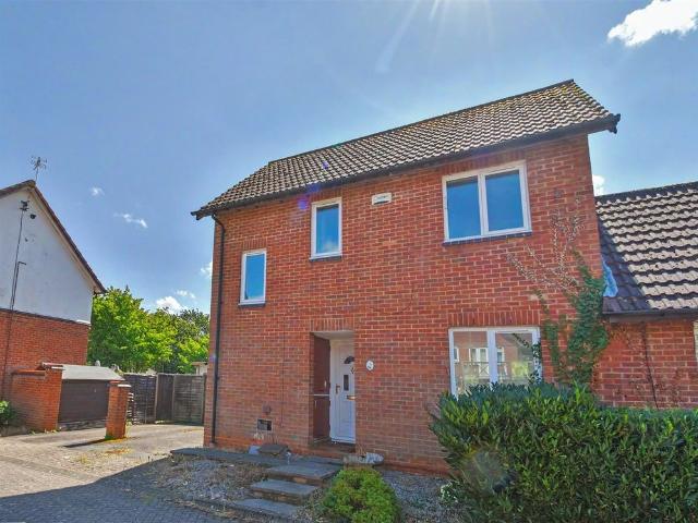 Glebe Close, Loughton, Milton Keynes, MK5