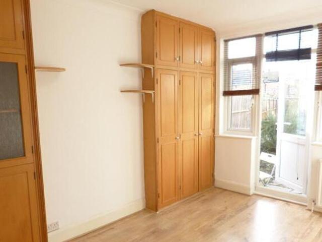 Glebe Crescent, London, 1 Bedroom Flat