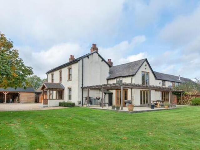 Glebe Farm, Woodway Lane, 6 Bedroom Country