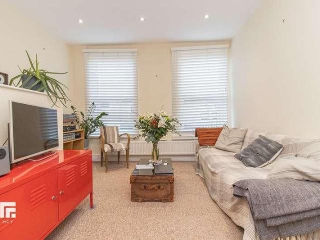 Glebe Street, Glebe Street, CF64