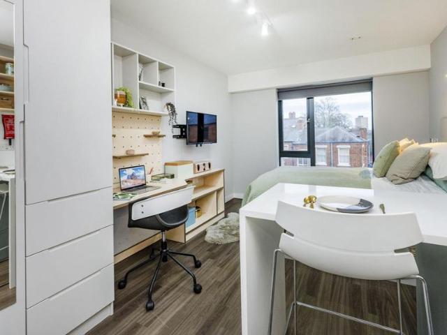 Glebe Street, Leicester LE2 Studio to rent £1,036 pcm £239 pw