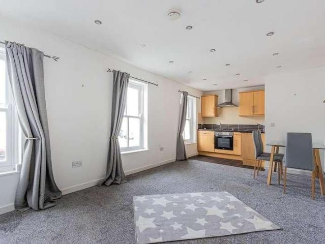 Glebe Street, Penarth, CF64