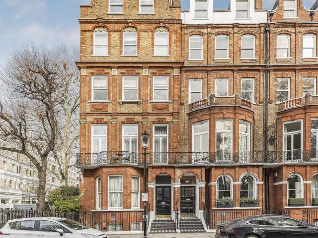 Gledhow Gardens, SW5 2 bed flat to rent £4,767 pcm £1,100 pw