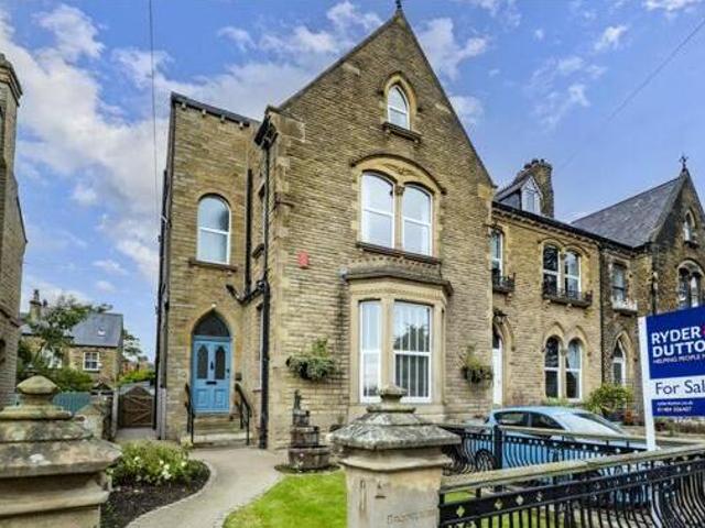 Gledholt, Gledholt Road, Huddersfield, 6 Bedroom End