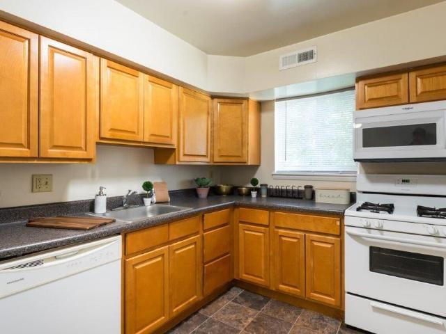 Glen Mar Apartment Homes 2 Bedroom Apartment for Rent at 469 Glen Mar Rd Apt A3, Glen Burnie, MD 21061 South Gate