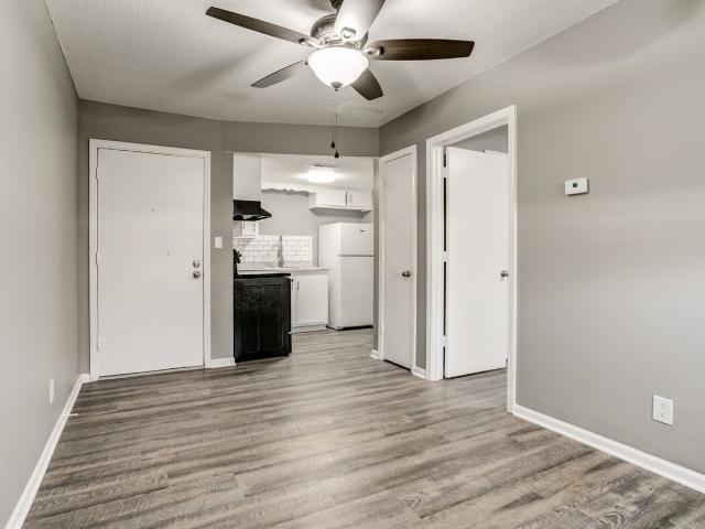 Glen Oaks Apartments 2 Bedroom Apartment for Rent at 3050 N 58th St, Kansas City, KS 66104 Bethel Welborn