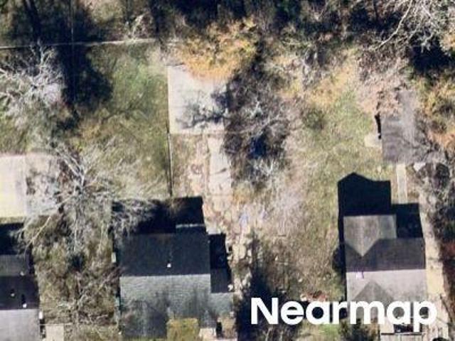 Glen Oaks Dr