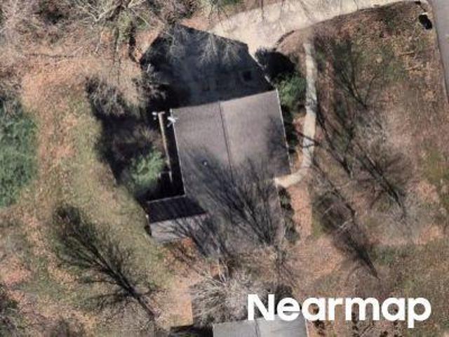 Glen Oaks Rd