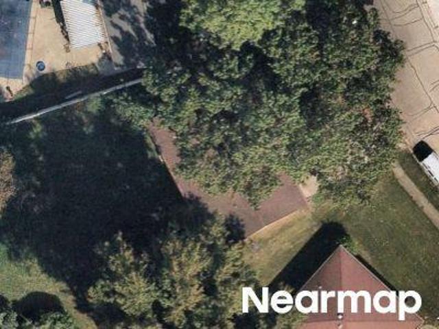 Glen Aire Dr