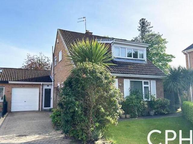 Glen Close, Scalby, 3 Bedroom Link