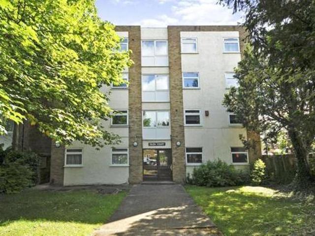 Glen Court, London, 2 Bedroom Flat