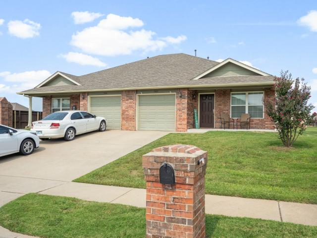 Glen Eagles Duplexes