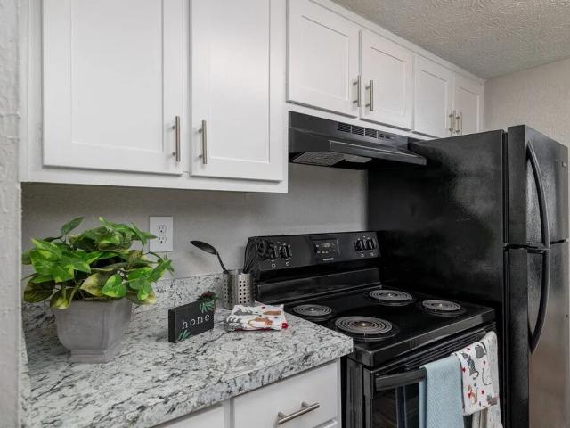 Glen Hollow 1 Bedroom Apartment for Rent at 3859 Flat Shoals Pkwy, Decatur, GA 30034