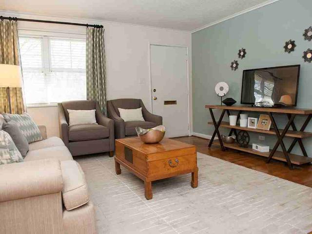 Glen Lennox Apartments 2 Bedroom Apartment for Rent at 140 Hamilton Rd, Chapel Hill, NC 27517