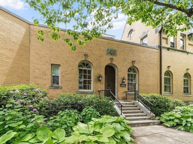 Glen Rd Apt,brookline, Condo For Sale