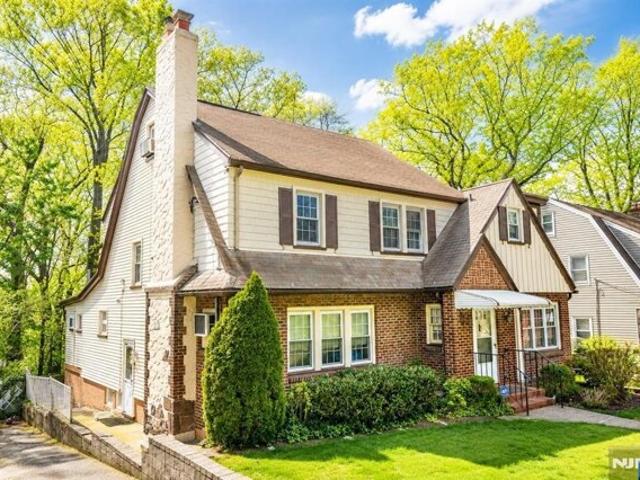 Glen Rd, West Orange, Home For Sale
