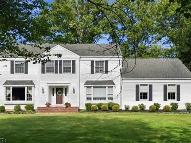 Glen Ridge Dr, Washington Township, Home For Sale