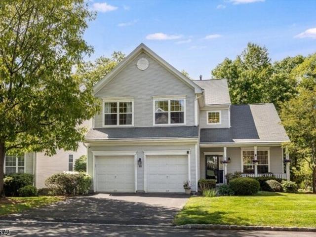 Glen Rock Rd, Cedar Grove, Condo For Sale