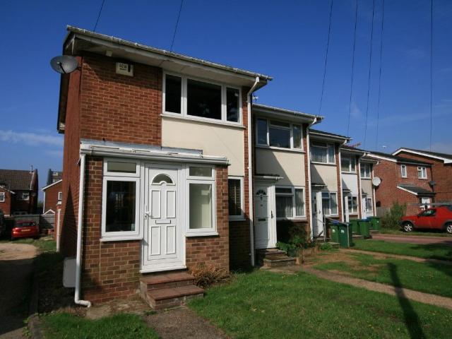Glen Road, Southampton SO19, 2 bed end terrace house to rent, £1,300 pcm | PrimeLocation