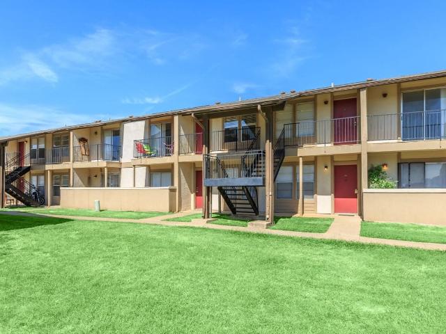 Glen Rose Park 1 Bedroom Apartment for Rent at 745 E Pecan St, Hurst, TX 76053