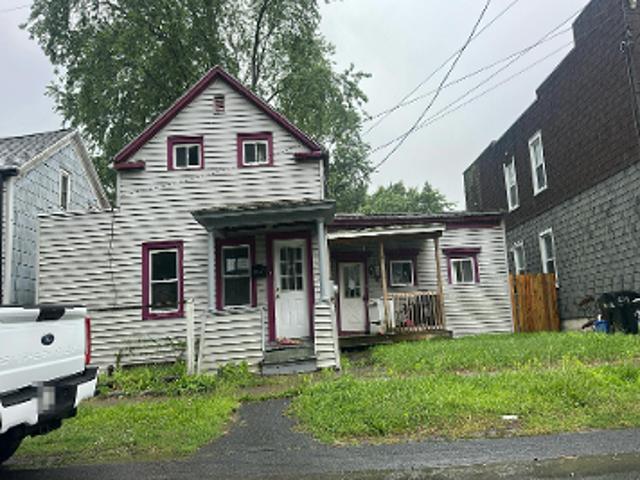 Glen St