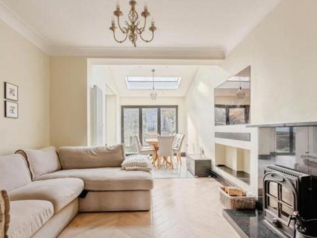 Glen View Road, Burnley, 4 Bedroom Semi detached