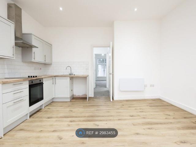 Glen View Villas, Treharris CF46, 1 bed flat to rent, £660 pcm | PrimeLocation