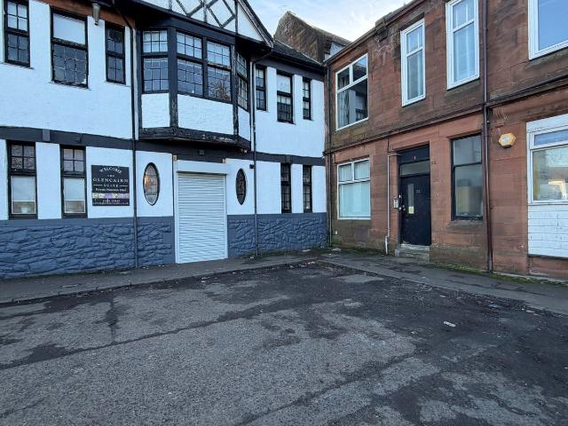 Glencairn Square, Kilmarnock KA1, 1 bed flat to rent, £475 pcm | PrimeLocation