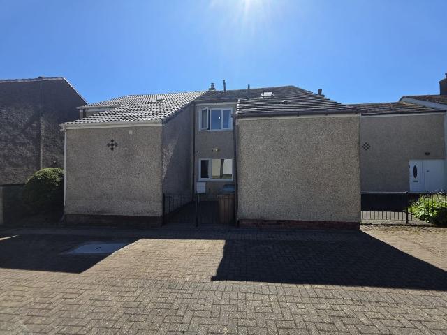 Glencairn Road, Cumbernauld, North Lanarkshire G67, 3 bed terraced house to rent, £895 pcm | PrimeLocation